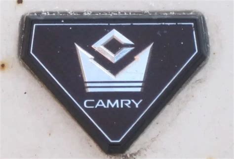 Ищу эмблему на камри sv10 — Toyota Camry (V10), 1,8 л, 1983 года ...