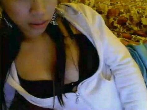 Fabulous Vietnamese Brunette Babe With Cute Smile And Sexy Tits