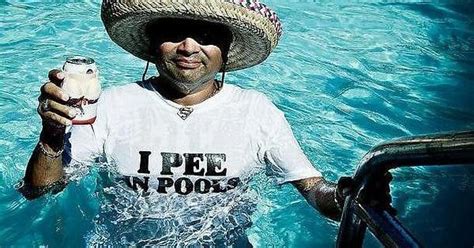 I Pee In Pools Rfunny