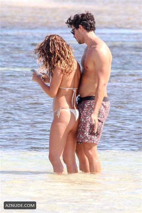 Paula Fernandes Sexy In Tulum Mexico With Partner Gustavo Lyra 0602