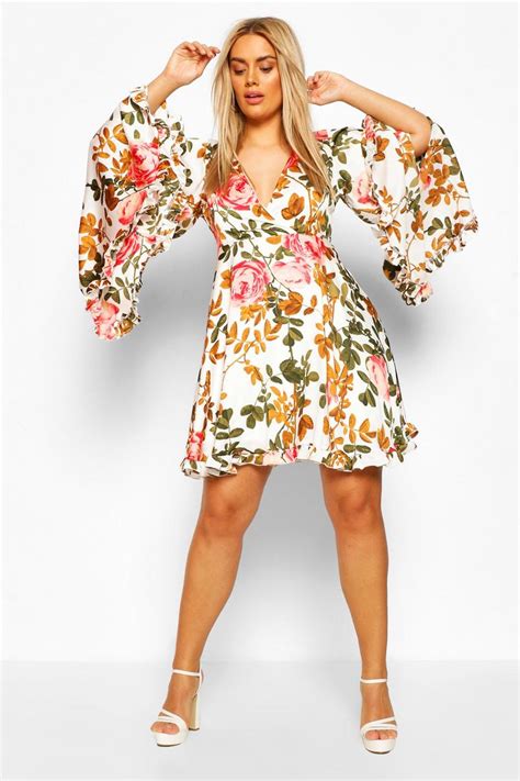 Plus Floral Wide Sleeve Skater Dress Boohoo Usa