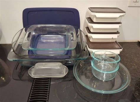 Storage Dishes Including Pyrex Casserole Dishes Qty 3 Pie And Bowls