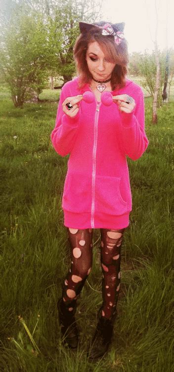 Outdoors Brunette  Wiffle