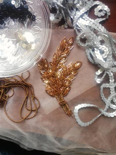 Золотое шитье Кутюрная вышивка Высокая мода Золотые колоски с бисером и канитель Золотая