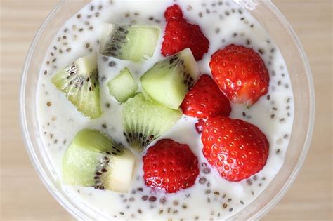What Is The Healthiest Way To Eat Chia Seeds CalorieBee