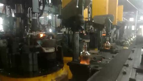 Lisa Hiking Glass On Linkedin See How The Glass Bottles Mass Produced