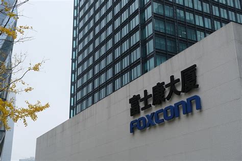 Foxconn Plans To Set Up Four Five Chip Fabs In India