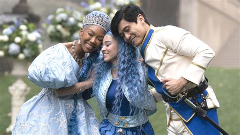 Brandy Norwood On Returning As Cinderella For Descendants Rise Of Red