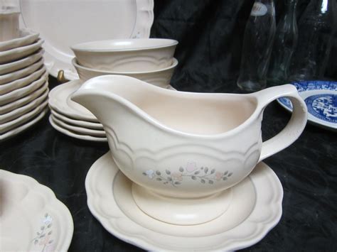 Vtg Pfaltzgraff Remembrance Many Pieces Buy All Or One See Below