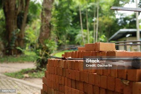 Palet Tumpukan Bahan Bangunan Bata Merah Dari Bata Merah Baru Untuk