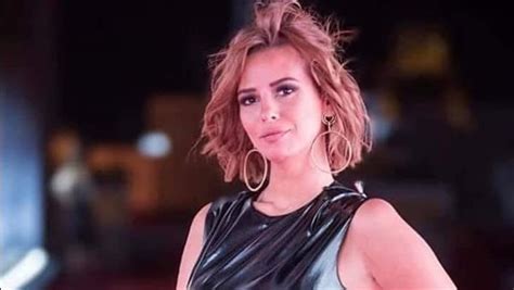 بالأسود الأنيق أحدث إطلالات إيمان العاصى على إنستجرام شاهد