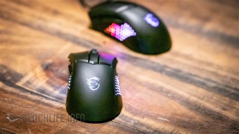 不只是輕量！msi Clutch Gm51 Lightweight 電競無線、有線滑鼠動手玩