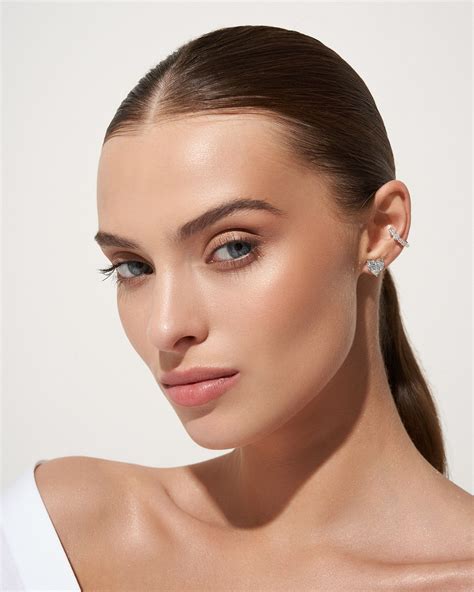 Arina Gladkova Mc2 Model Management סוכנות דוגמנות