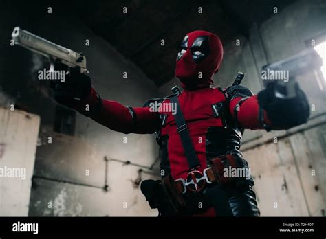 Deadpool Mask Wallpaper
