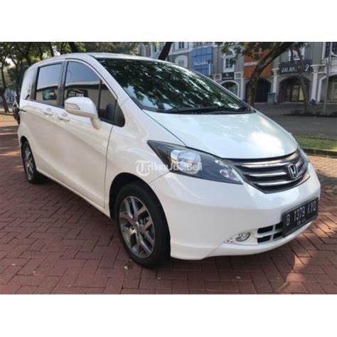 Mobil Honda Freed Bekas Harga Rp 125 Juta Tahun 2011 MPV Murah Bisa Kredit Di Banten