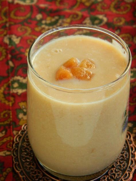 Chikoo Milkshake ~ Sapota Milk Shake Recipe Blend With Spices