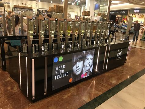 FEEL PERFUME BAR | קרן שלי - בילוי תיירות ופנאי