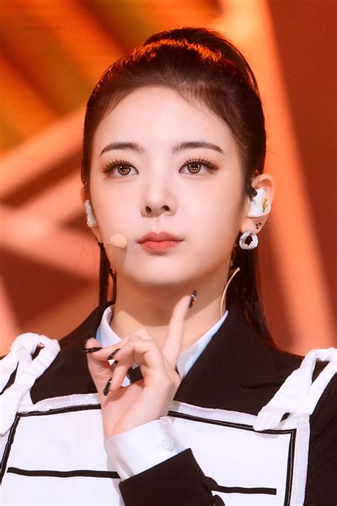 Itzy Look Like Flawless Queens In Stunning Hd Photos From Recent