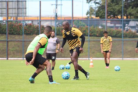 Amazonas Defende Liderança Da Série C No Alçapão Do Náutico