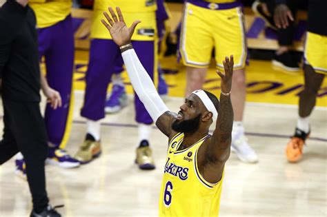 Lebron James Se Convierte En El Máximo Anotador De La Historia De La