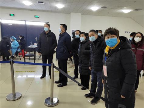 迅速建立免疫屏障，全力推进新冠疫苗接种工作居民