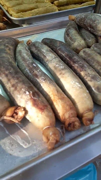 돼지막창 쓰는 것이 특징 ㅎㅎ 대림중앙시장 연변조선족분들이 잔칫날에만 먹었다던 방망이처럼 뚜꺼운 막창순대 둥글게말린 찹쌀순대~찹쌀 선지 시래기 미역 등 듬뿍넣어