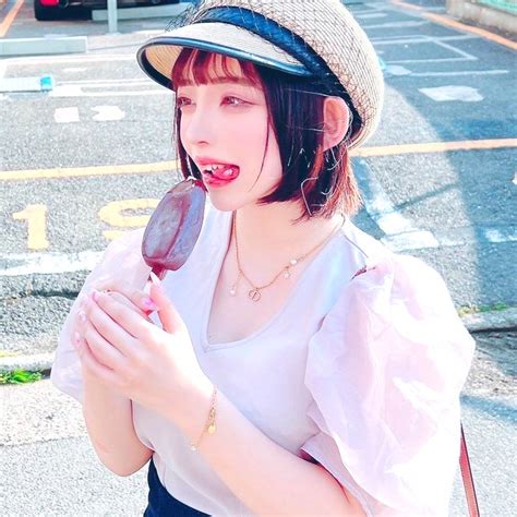 百枝萌出道作品番号及封面，百枝萌个人简介 Av日报