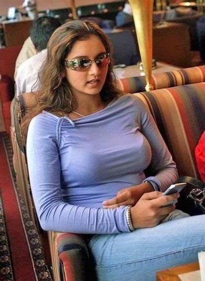 High Definition Wall Papers Sania Mirza Hot Pics