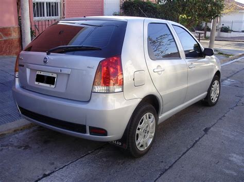 Vendo Fiat Palio HLX 1 8 Fiat Palio HLX 1 8 Gris