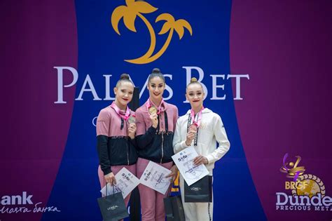 Христина Погранична Стефанія відео турнір у Болгарії з художньої гімнастики Oboz Ua