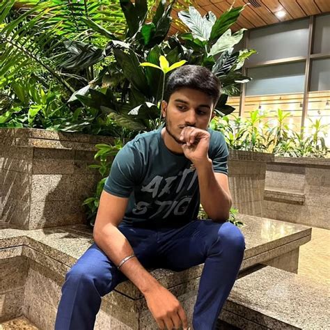 Naveen Alphanaveen • Threads Say More