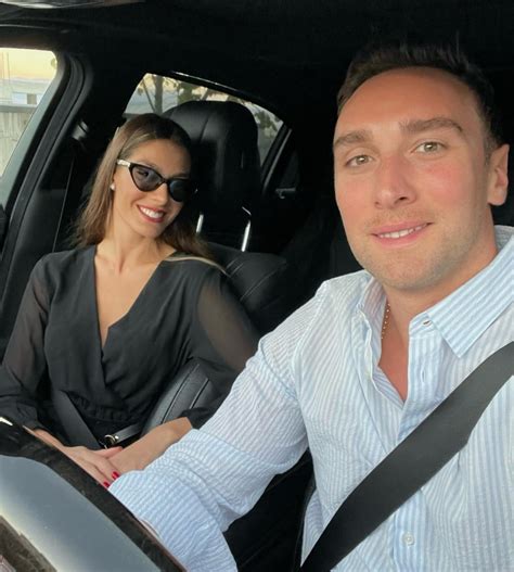 ყველა სიტუაციაში ფურორს ახდენენ ნახეთ ლიზა ჩიჩუასა დაირაკლი მაქაცარიას ახალი ფოტოები