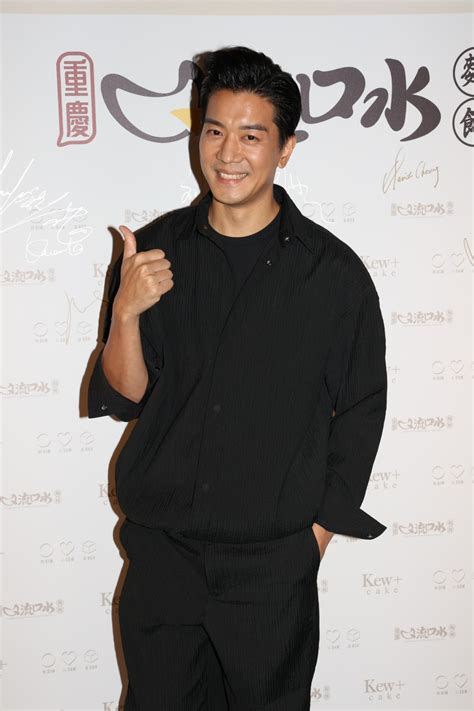 黎諾懿前港姐妻Deep V賀老公食店開幕 夏文汐現身打扮一招力撼後輩 星島日報