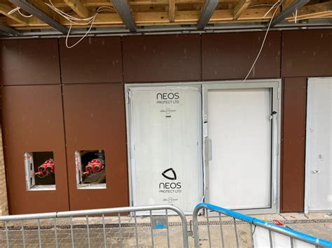 Cladding Fixer And Supervisor