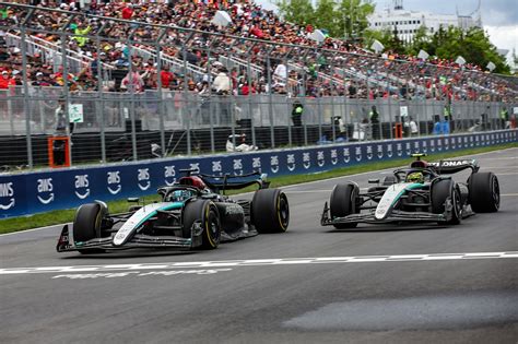 ジョージ・ラッセルとルイス・ハミルトン（メルセデス） Autosport Web
