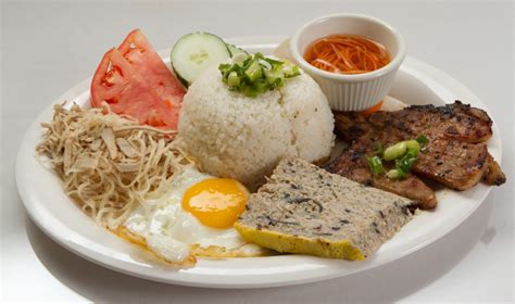 C2 01 Cơm Sườn Nướng Trứng Và Chả