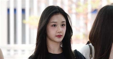 Ten포토 베이비몬스터 파리타 청초한 미모