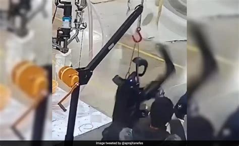 Video Ai Robot Attacks Worker During Testing In Chinese Factory Machine Uprising