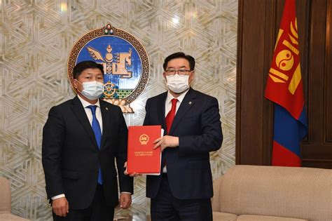 Монгол Улсын 2021 оны төсвийн тодотголын төслийг өргөн барилаа