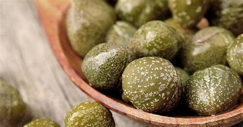 Arrowroot Powder Benefits Uses And Side Effects Simplexplainer