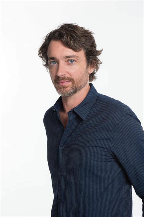 Christophe Le Fleuriste Dans Un Si Grand Soleil Quand Va T Il être