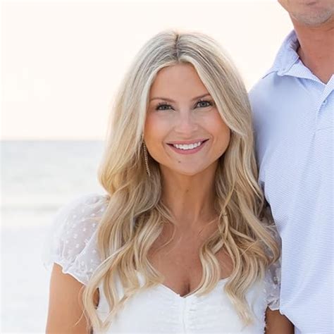 Ashton Smiths Amazon Page