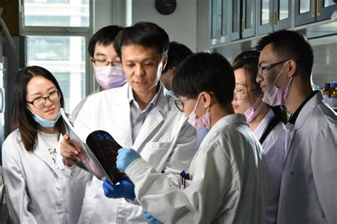 聂广军研究员荣获2020年中科院朱李月华优秀教师奖 纳米科学与技术学院