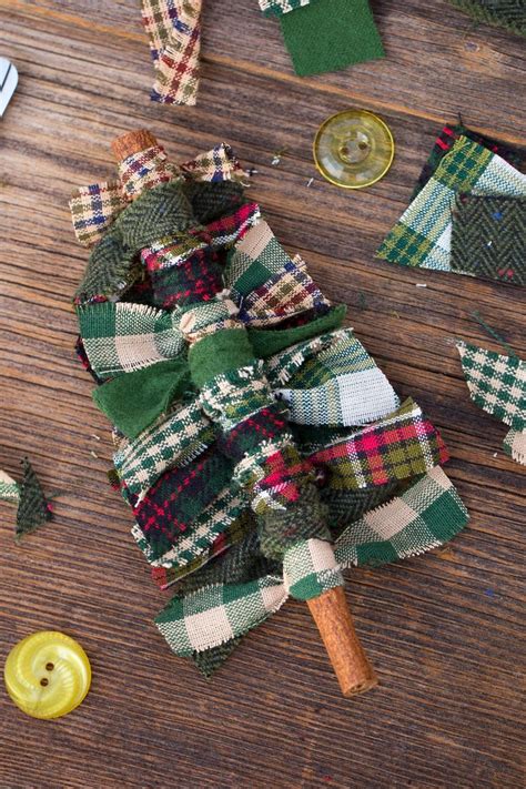 How To Make Primitive Scrap Fabric Tree Ornaments Recipe Fabric