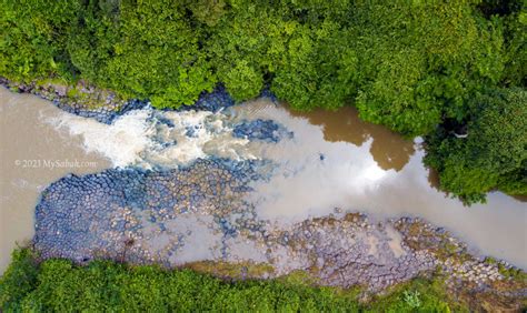 Batu Bersusun The Only Columnar Basalt In Malaysia