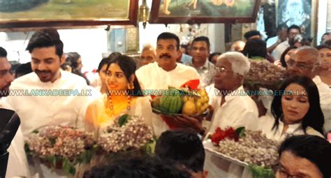 කදිරදිව්‍ය කතා වස්තුවේ නළු නිලියෝ කඳසුරිඳු ආශිර්වාදය ලබා ගනිති