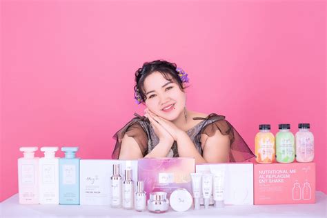 ခင် ခင် Mdy Skincare Cosmetics Collagen လက်လီလက်ကား