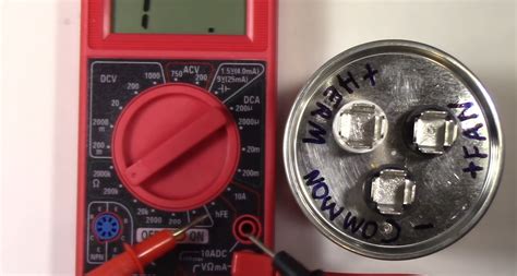 What Is The Peak Voltage Across The 4 0 μf Capacitor Electronicshacks
