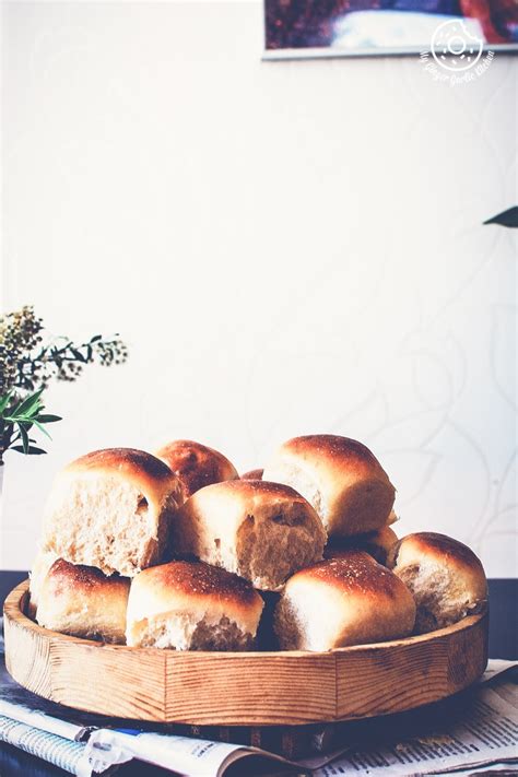 Pav Recipe Ladi Pav Homemade Soft And Fluffy Pav Dinner Rolls