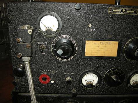 US Navy TBS VHF Transmitter-Receiver